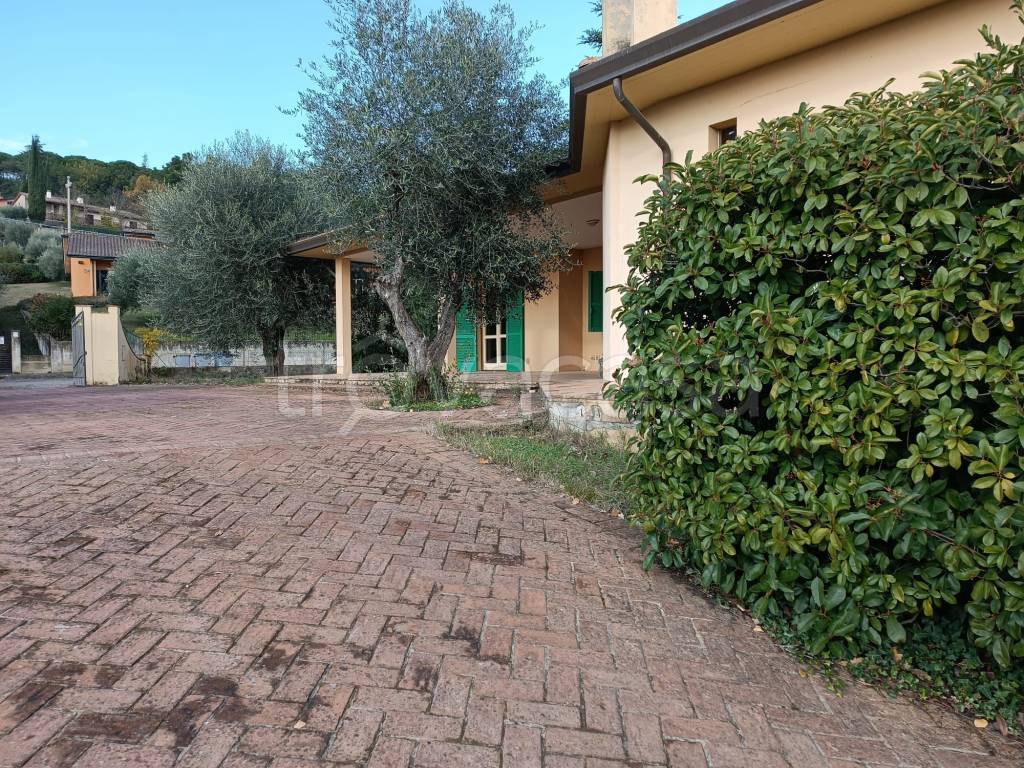 Villa in vendita a Perugia via Tarconte