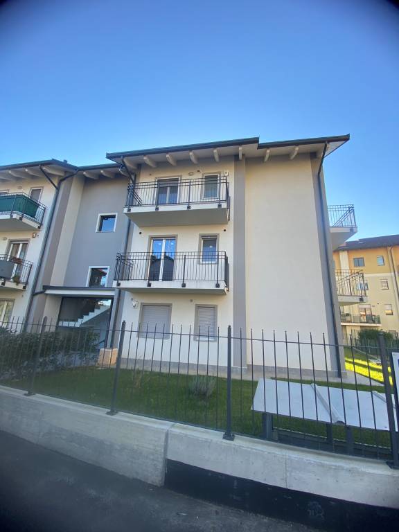 Appartamento in vendita a Chieri via Riva, 10f