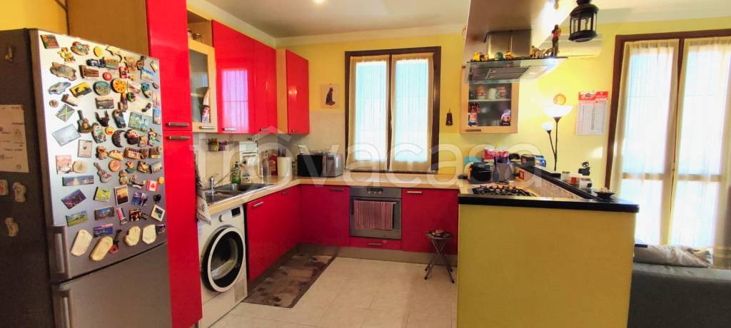 Appartamento in vendita a Siziano via Gnignano, 3