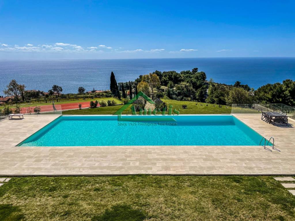 Villa in vendita a Sanremo