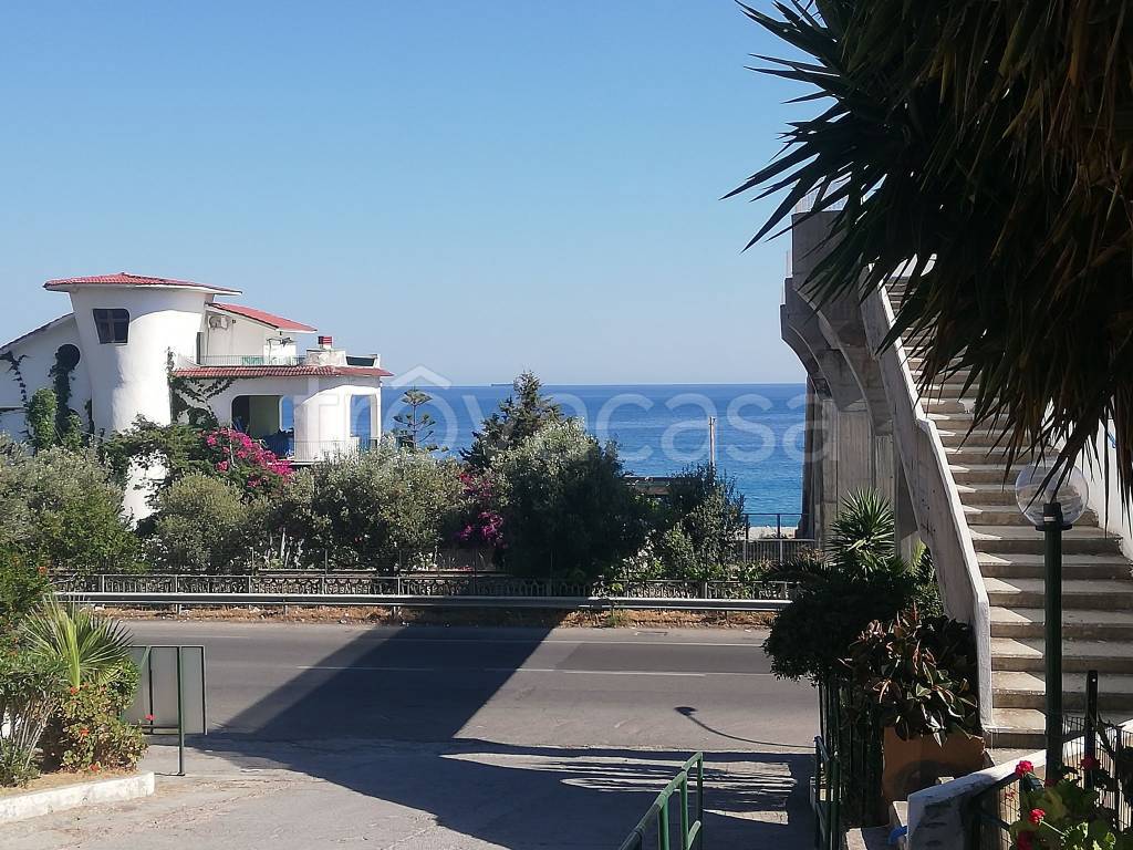 Villa a Schiera in in vendita da privato a Bova Marina località Vivo