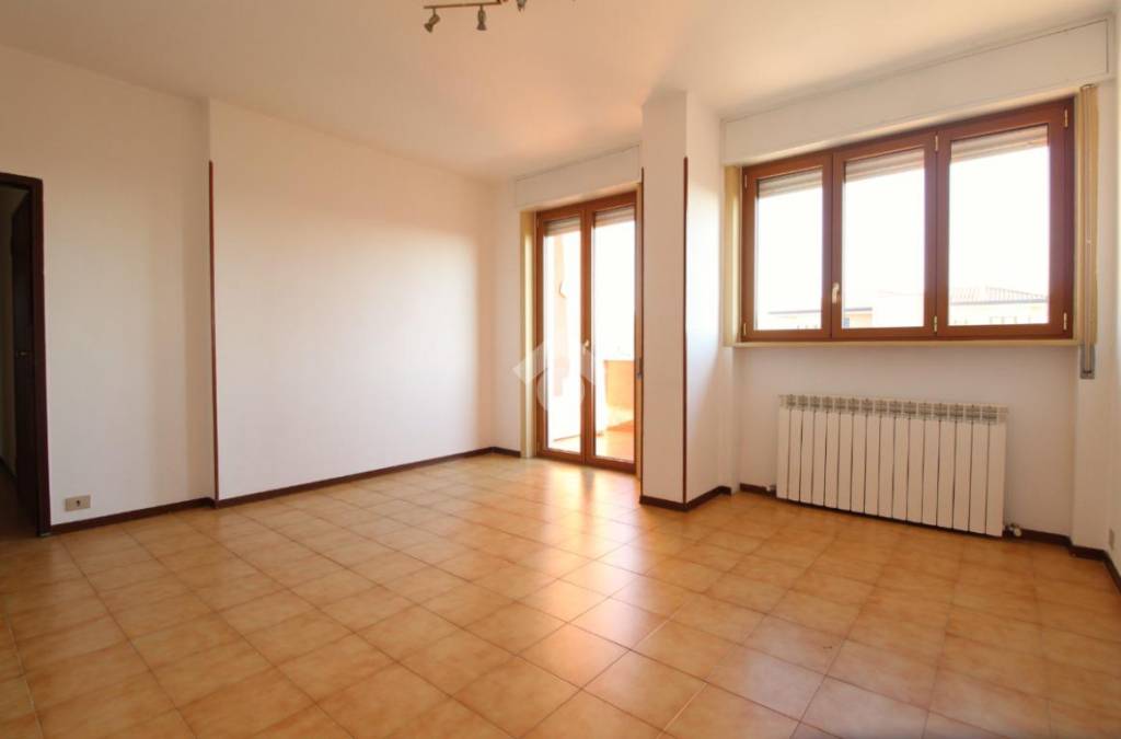 Appartamento in vendita a Merate via Alcide De Gasperi, 24