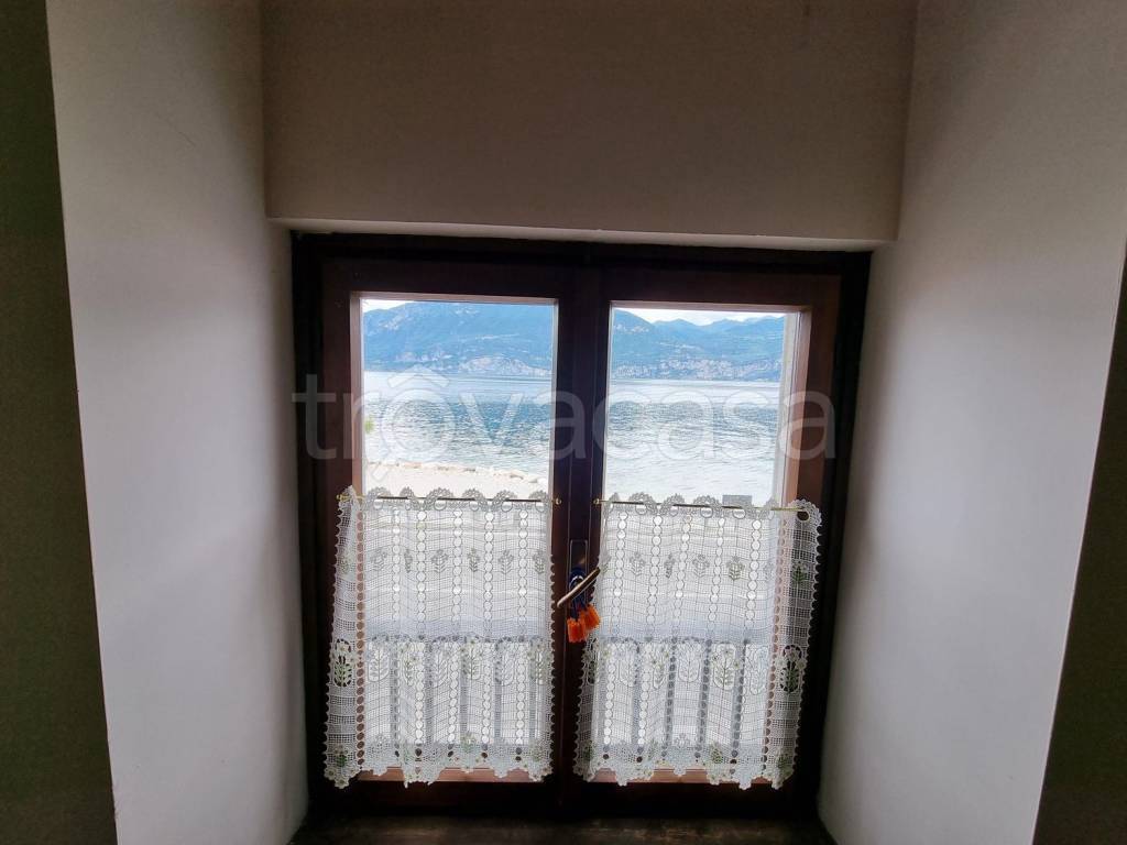 Appartamento in vendita a Brenzone sul Garda