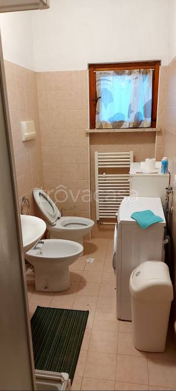 Appartamento in in vendita da privato a Peschiera del Garda via Vittorio Alfieri, 3