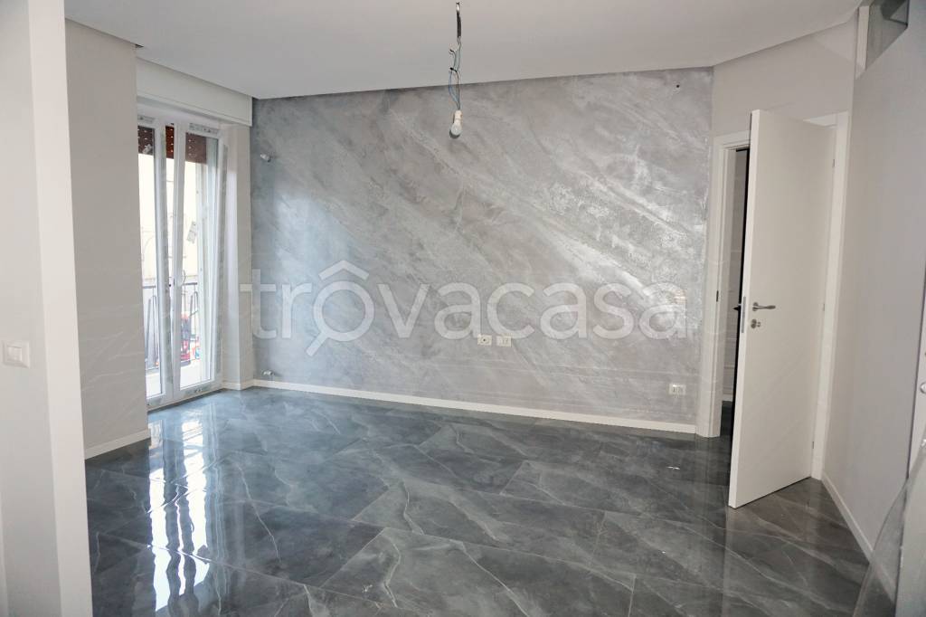 Appartamento in vendita a Bollate via Magenta, 1