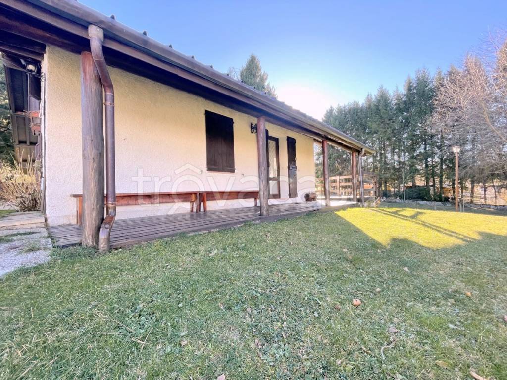 Villa Bifamiliare in vendita ad Asiago via Costalunga, 42