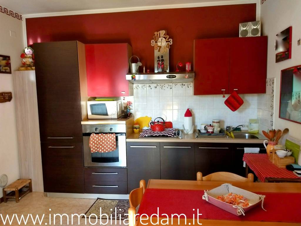 Appartamento in vendita a Creazzo via Andrea Doria, 10