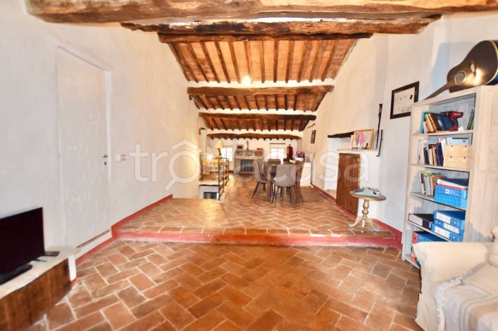 Appartamento in vendita a Monterotondo Marittimo via Licurgo Bardelloni