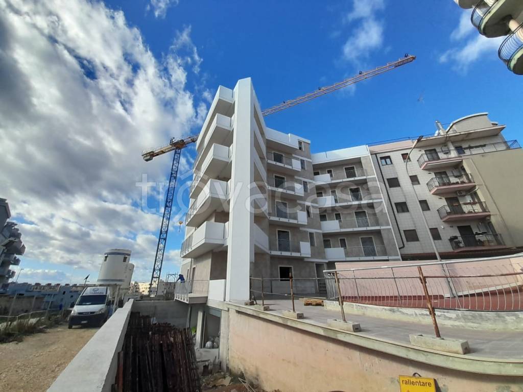Appartamento in vendita a Castellaneta via Sacro Cuore