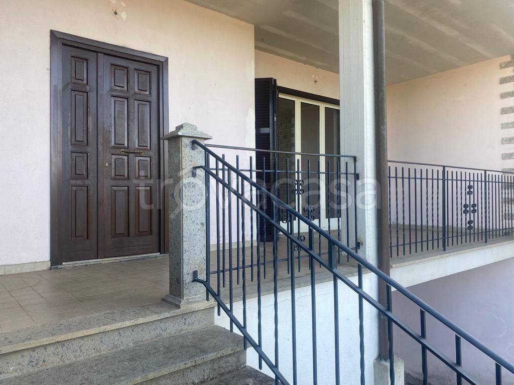 Villa a Schiera in in vendita da privato a Bassano Romano via Antonio De Curtis, 2