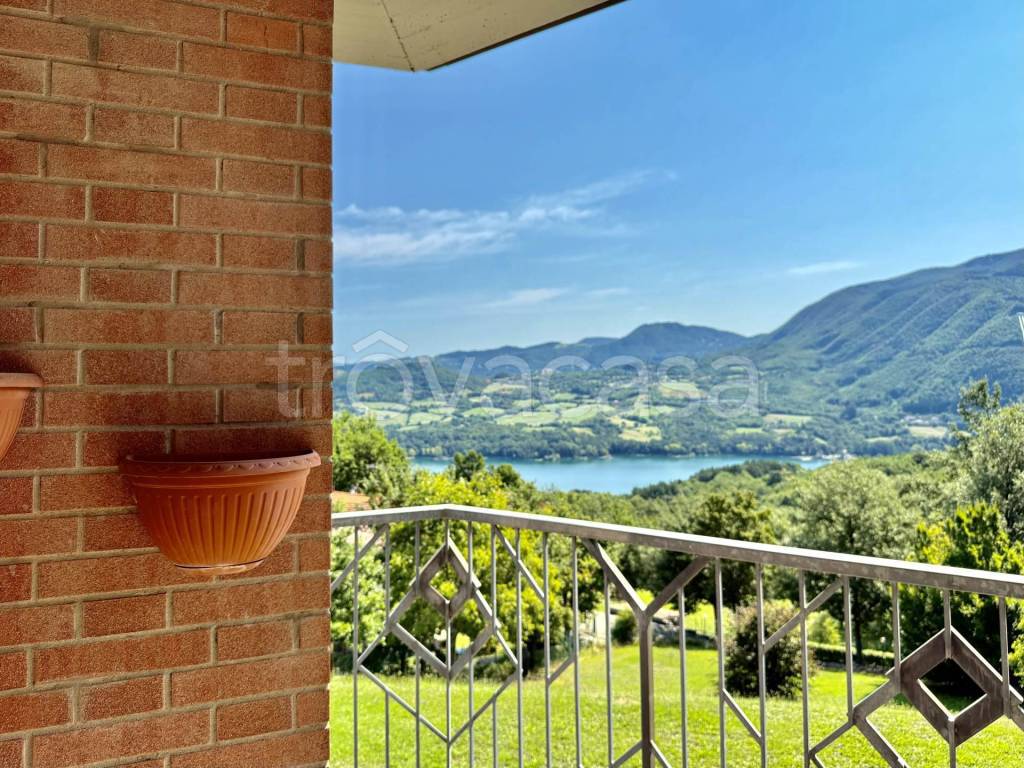 Ville con taverna in vendita a Castel di Casio - TrovaCasa