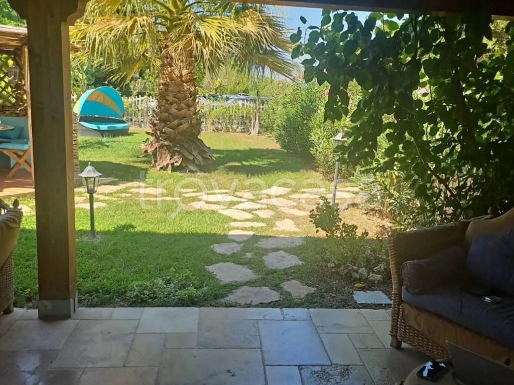 Ville a schiera con doppi servizi in vendita a Isola di Capo Rizzuto ...