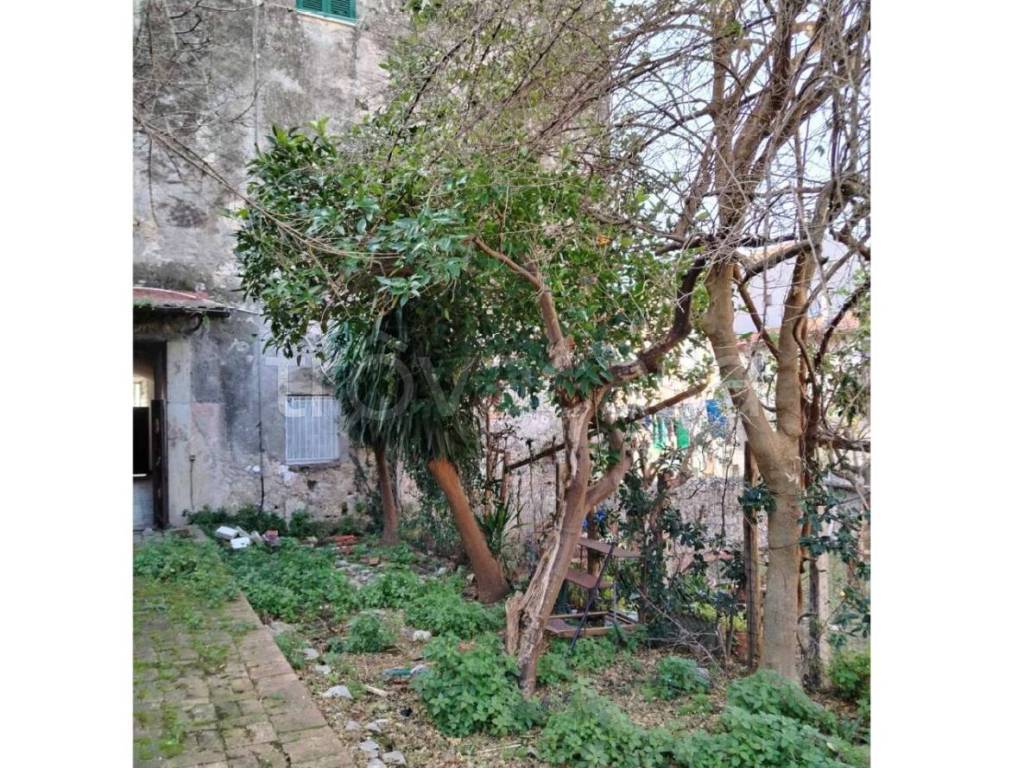 CentroAste: 9 terreni agricoli in vendita - TrovaCasa