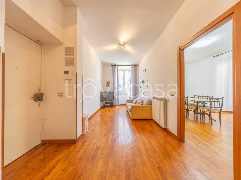 Appartamento in vendita a Roma via Albalonga, 21, riscaldamento ...