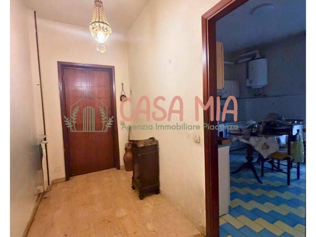 Appartamento in vendita a Piacenza vicolo Valverde, da ristrutturare ...