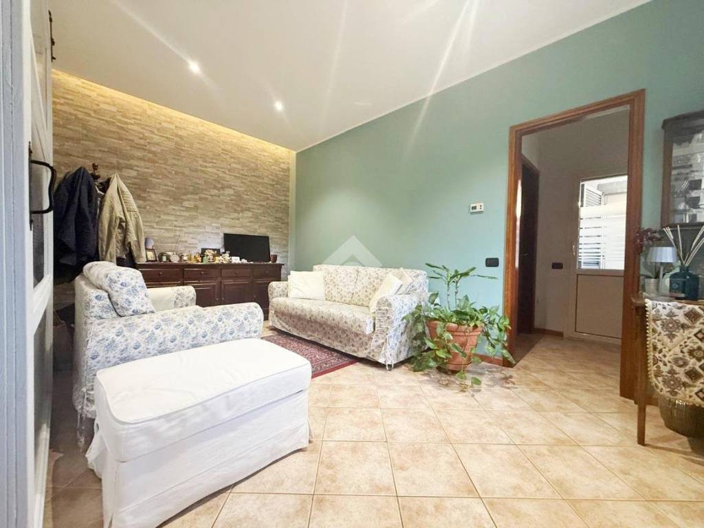 Villa in vendita a Gerenzano via Pio xi, 3, giardino privato, box ...