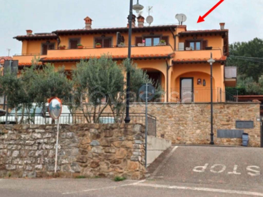 Appartamento all'asta a Castelfranco Piandiscò sette ponti, posto auto ...