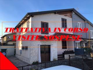 Villa a Schiera in vendita a Brescia villaggio Badia Via 1, giardino ...