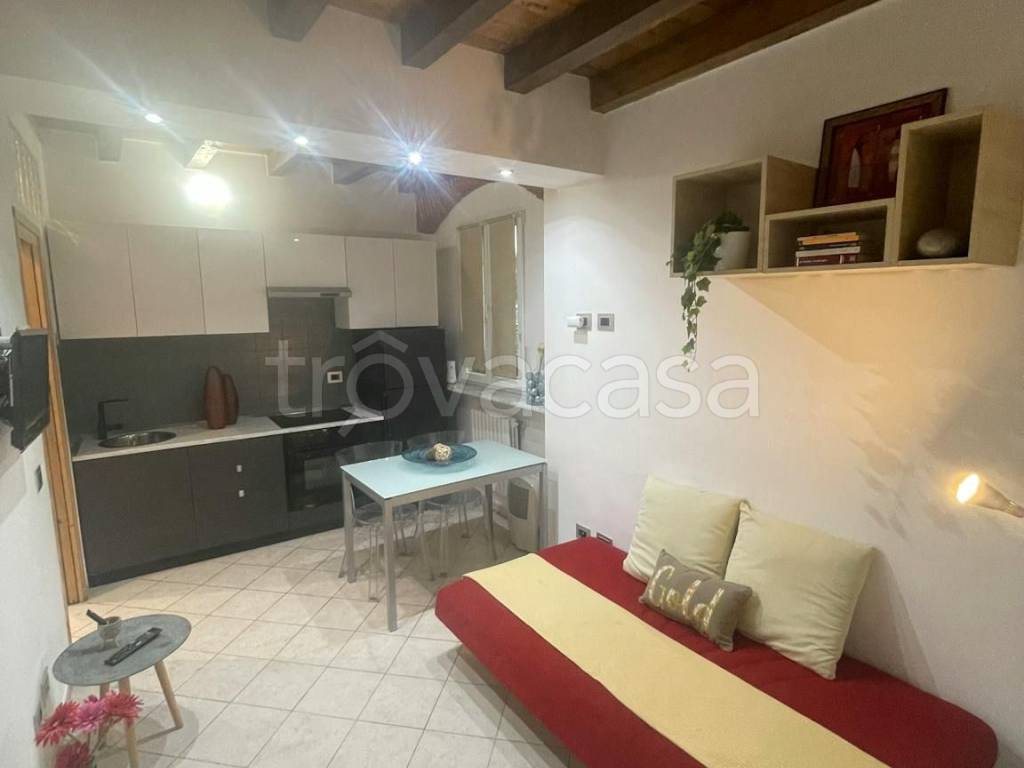 Appartamento in affitto a Milano via della Chiesa Rossa, arredato ...