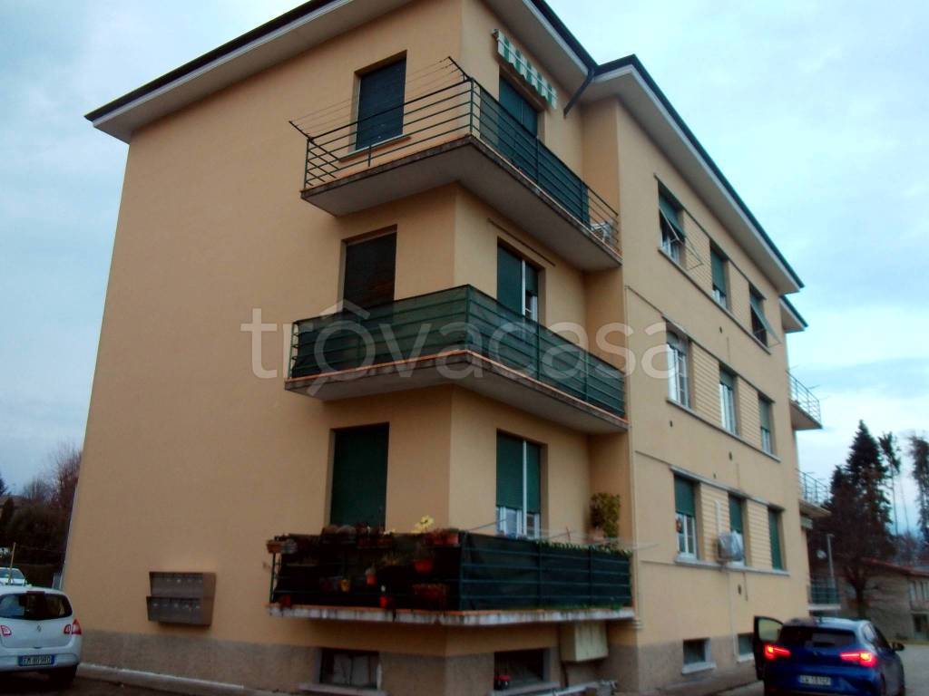 Case in vendita a Villa Guardia - TrovaCasa