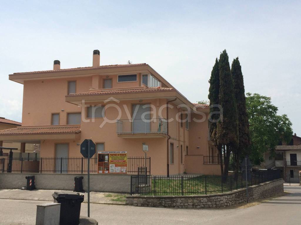 Appartamento in in vendita da privato a Passignano sul Trasimeno via Arnaldo Baldoni