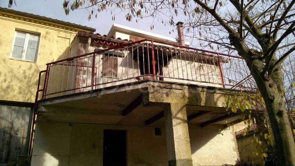 Appartamento in in vendita da privato ad Arcevia strada Provinciale 14