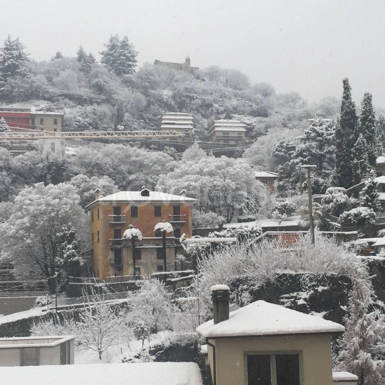 Appartamento in in vendita da privato a Sondrio piazzale Attilio Toccalli, 21