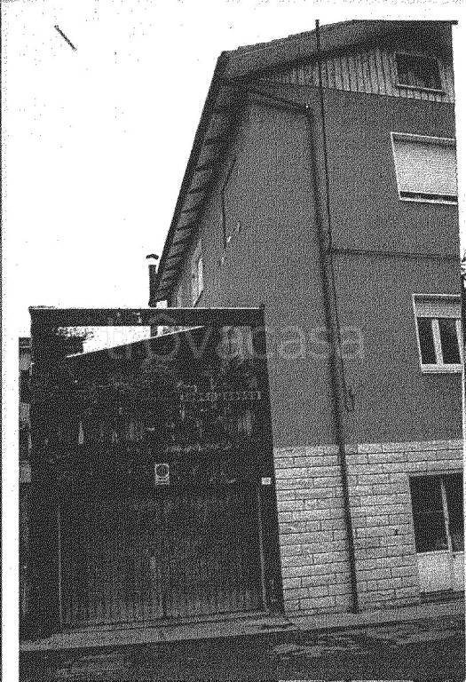 Casa Indipendente in in vendita da privato a San Lorenzo in Campo via Pola, 6