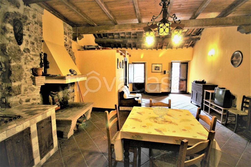 Appartamento in vendita a Corchiano piazza 4 Novembre