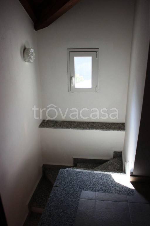 Casa Indipendente in vendita a Re via al Monte