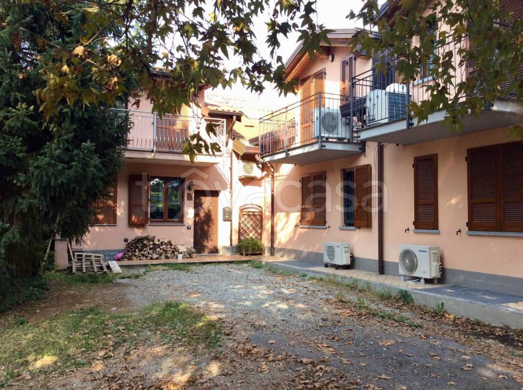 Casa Indipendente in vendita a Bollate