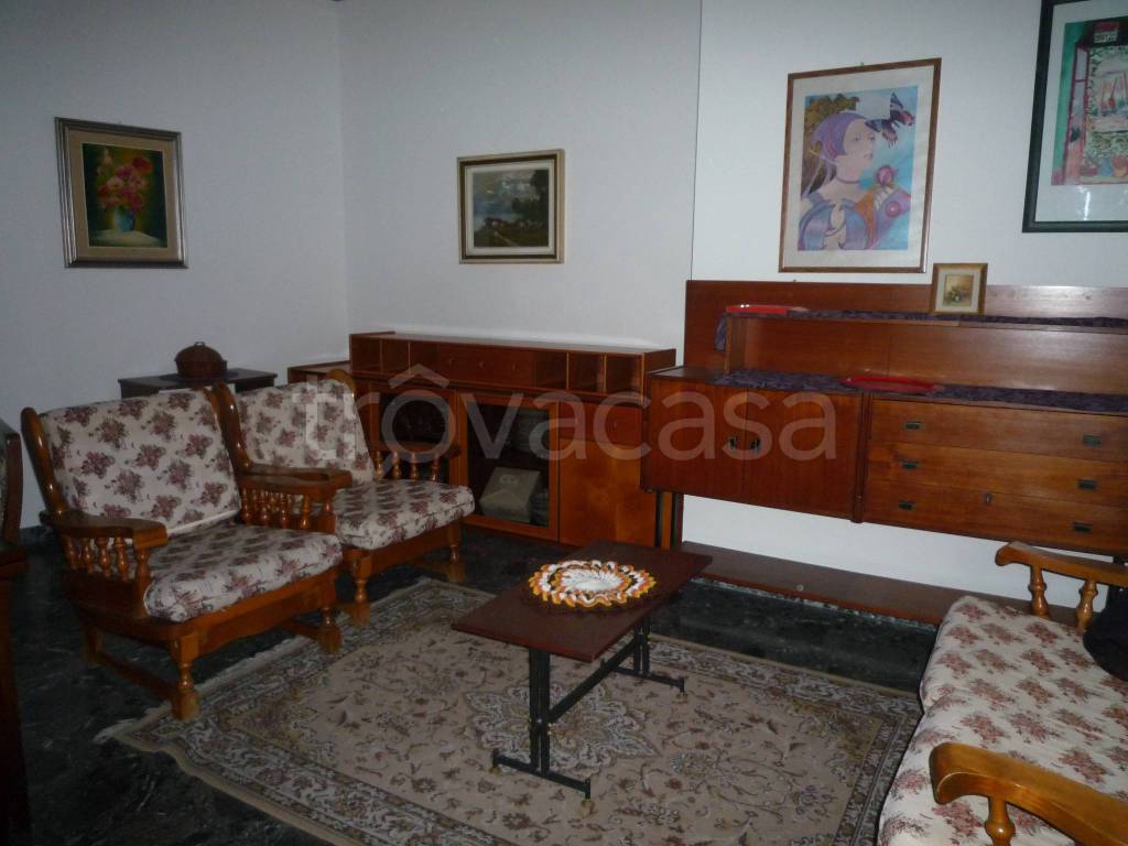 Appartamento in vendita a Rovigo via Issicratea Monti