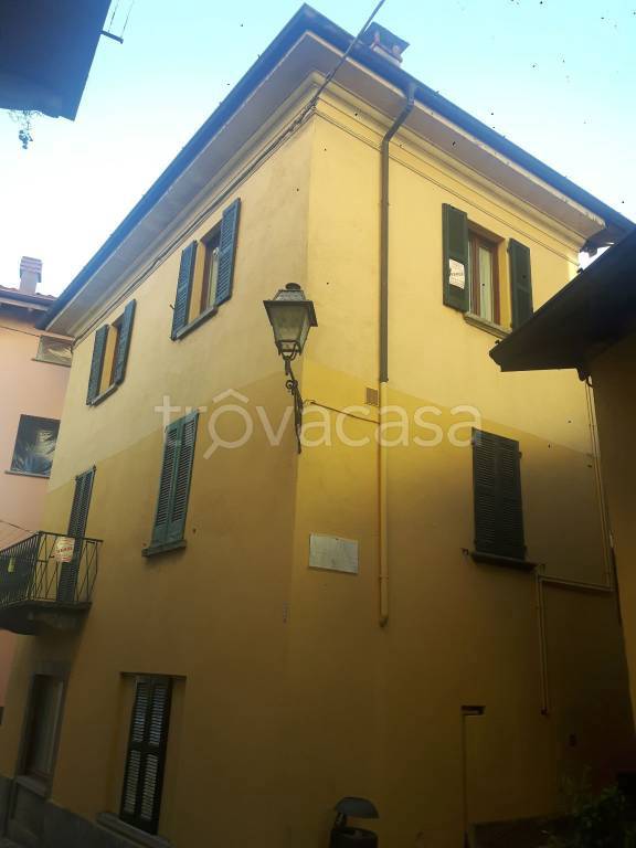 Appartamento in in vendita da privato a Sala Comacina via Attilio Salice, 4
