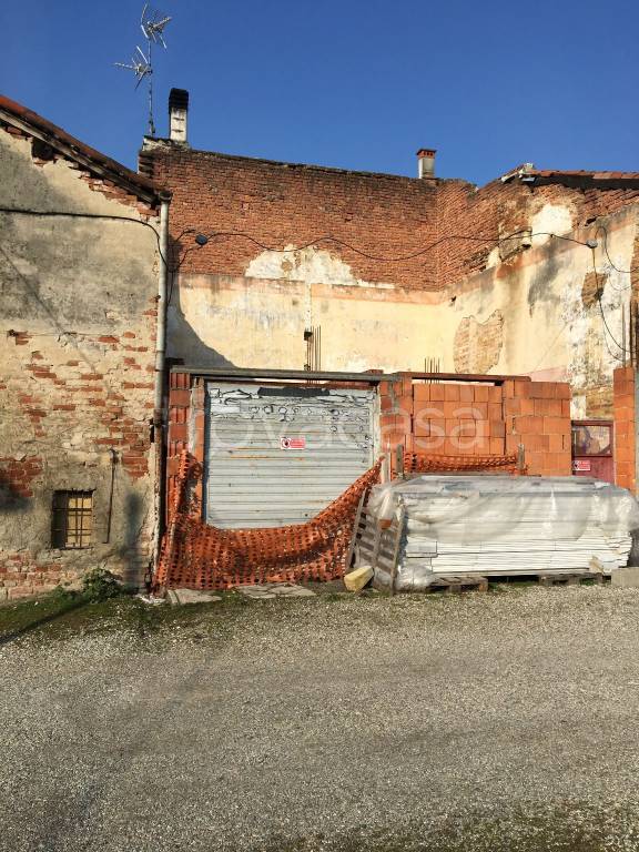 Rustico in in vendita da privato a Miradolo Terme via Roma