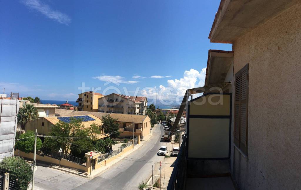 Villa Bifamiliare in in vendita da privato a Castellammare del Golfo via Nino Tesoriere, 6