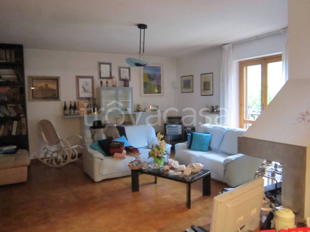 Villa a Schiera in vendita a Ceccano via Gaeta