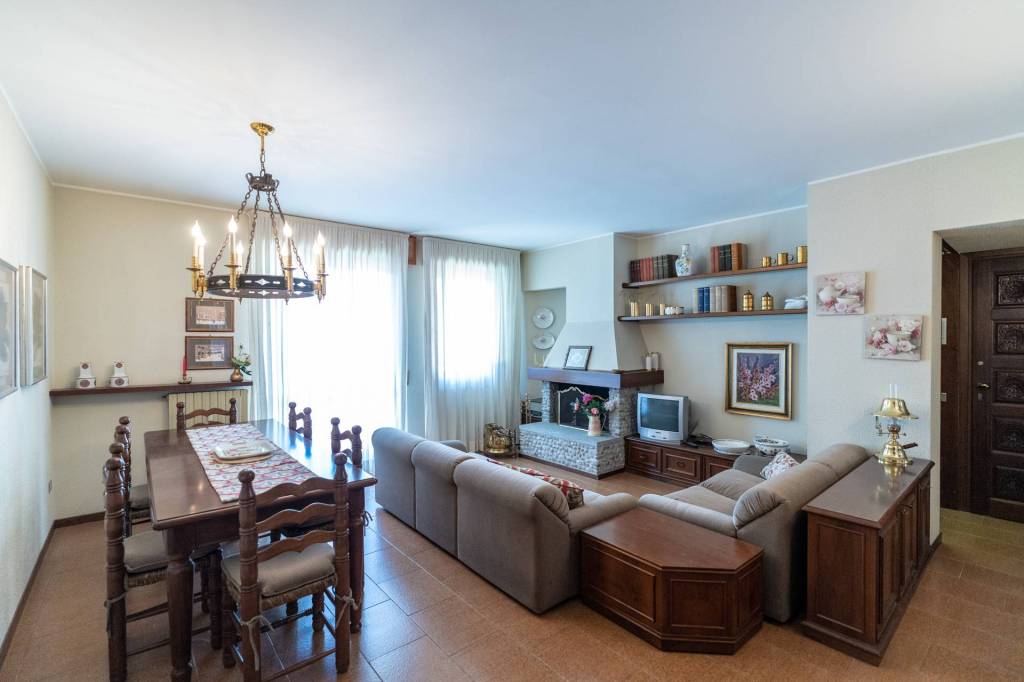 Appartamento in vendita a Barzio via Privata Gaggio, 20