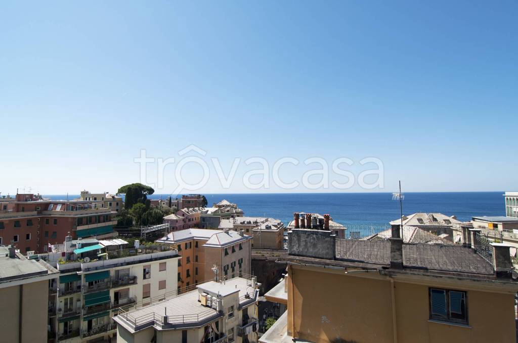Appartamento in vendita a Genova via Priaruggia
