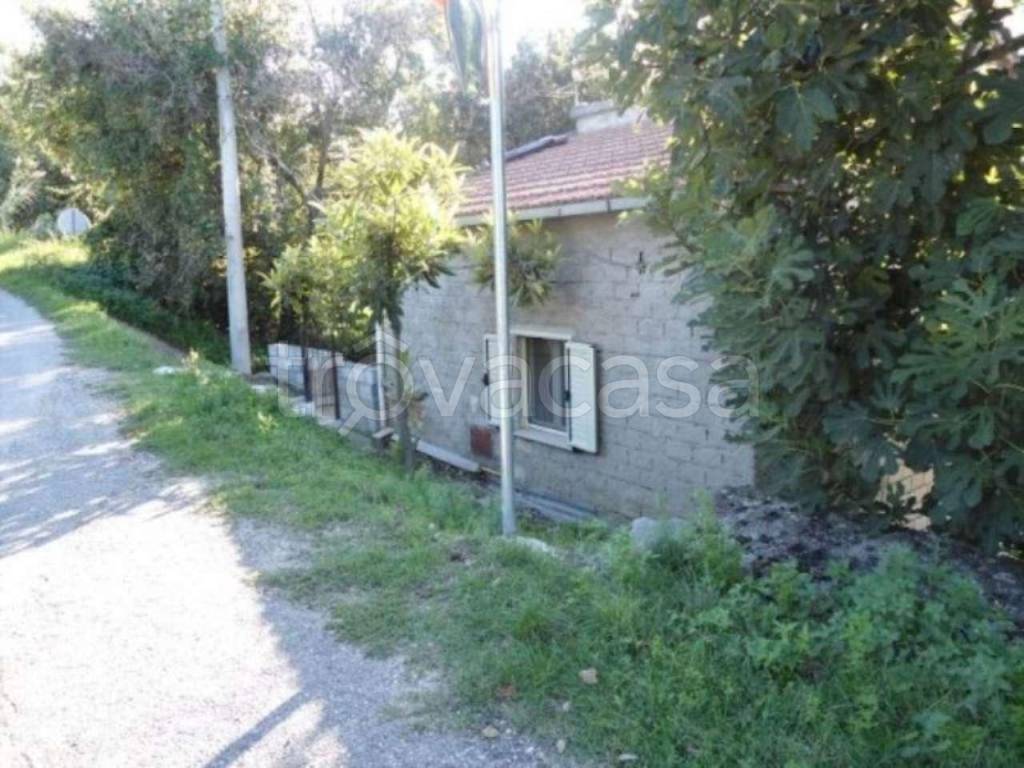 Rustico in vendita a Roccamontepiano via molino