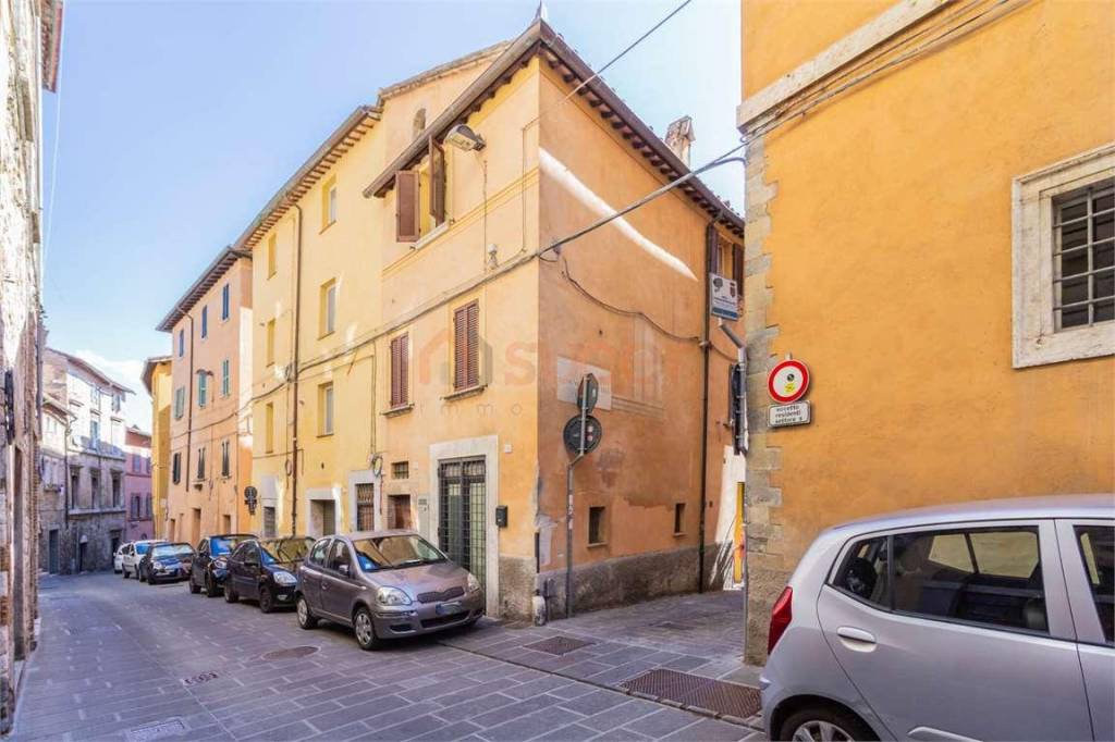 Appartamento in vendita a Perugia corso Garibaldi