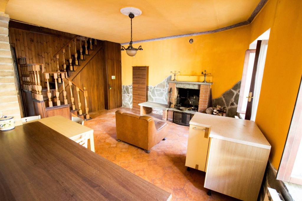 Villa in vendita a Moncrivello piazza Castello, 15