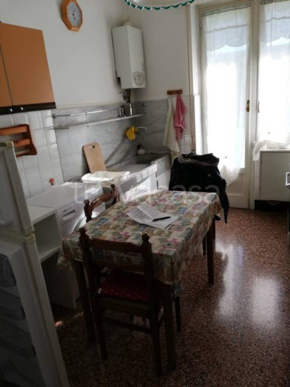 Appartamento in in vendita da privato a Genova via Giovanni XXIII
